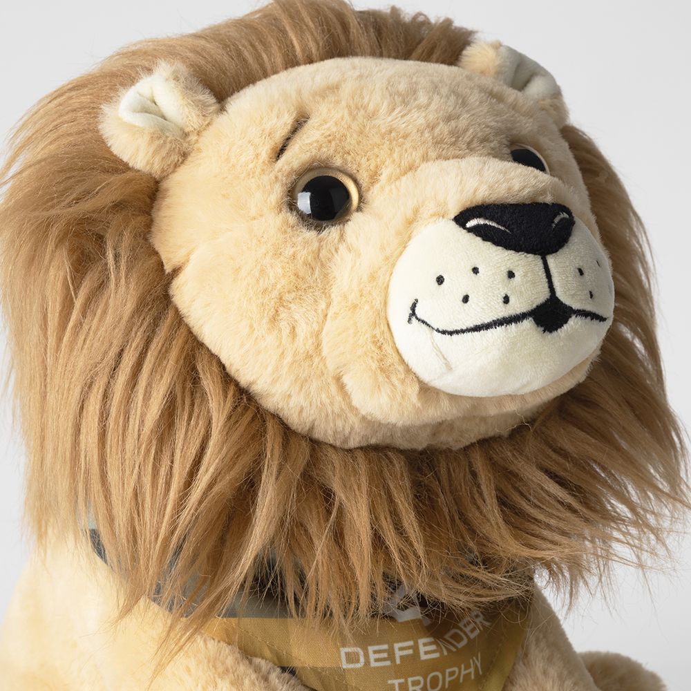 Land Rover | The Defender Collection | Trophy | Lion Plush x TUSK