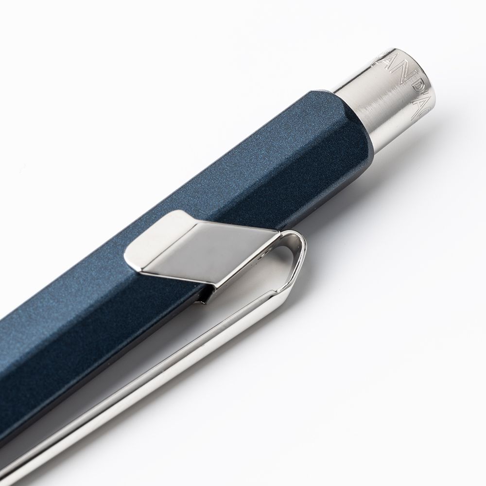 Land Rover | The Discovery Collection | Caran d'Ache x Land Rover ...