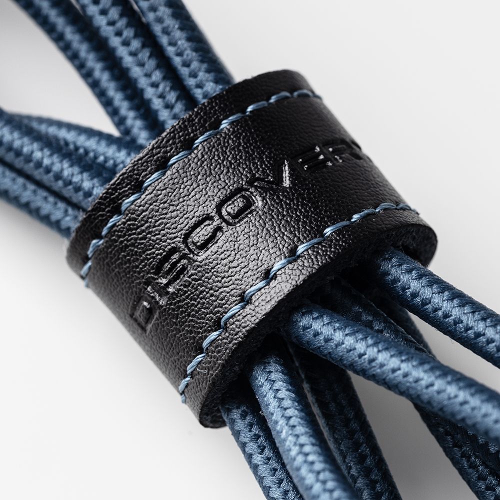 Land Rover | Discovery Charging Cable | The Discovery Collection